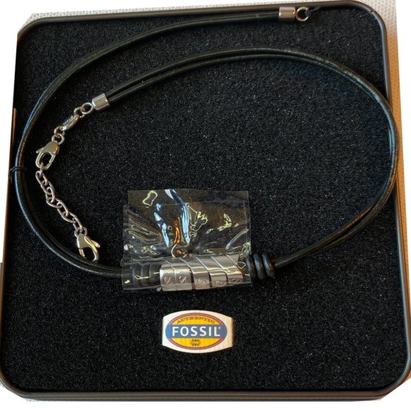Fossil | Jewelry | Fossil Black With Silver Necklace | Poshmark
